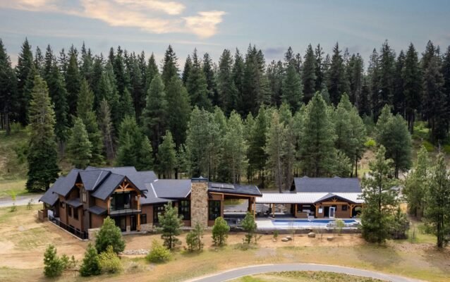 Grand Retreat Vacation Home | Ariana Designs and Interiors